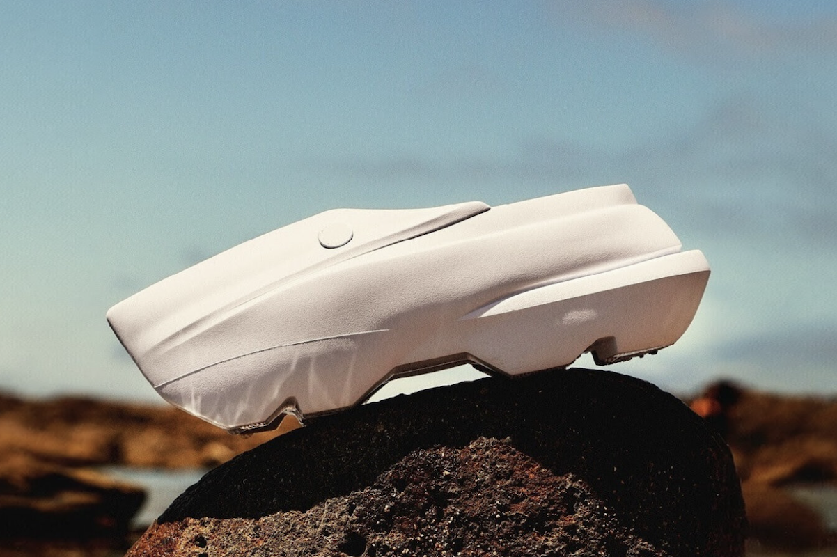 Vans Future Clog: OTW x Sterling Ruby, il sandalo del futuro - Runlovers